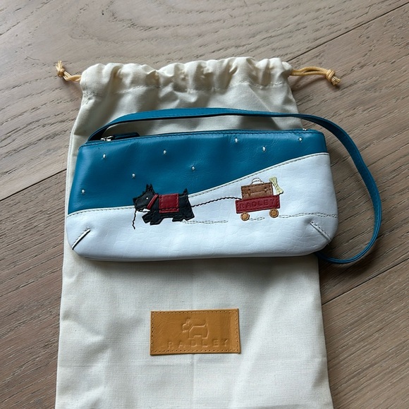 RADLEY LONDON | Bags | Radley London Scottie With Trolley In Snow ...